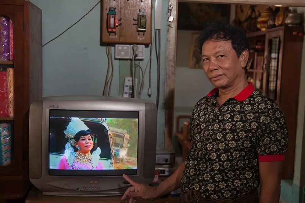 Фотографии ги слават животите на родовите неусогласени духовни медиуми во Југоисточна Азија 7085_18