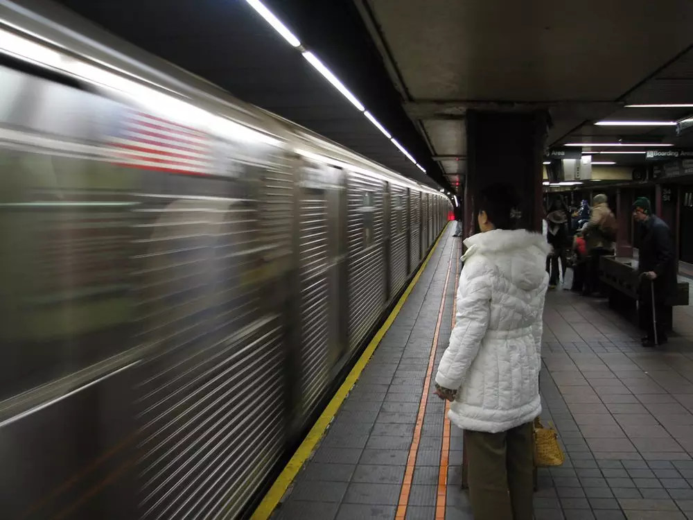 Τα μετρό της Νέας Υόρκης θα σας δώσουν μια καθυστερημένη ολίσθηση εάν το τρένο σας καθυστερήσει