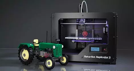 La impresora 3D de escritorio Makerbot Replicator 2