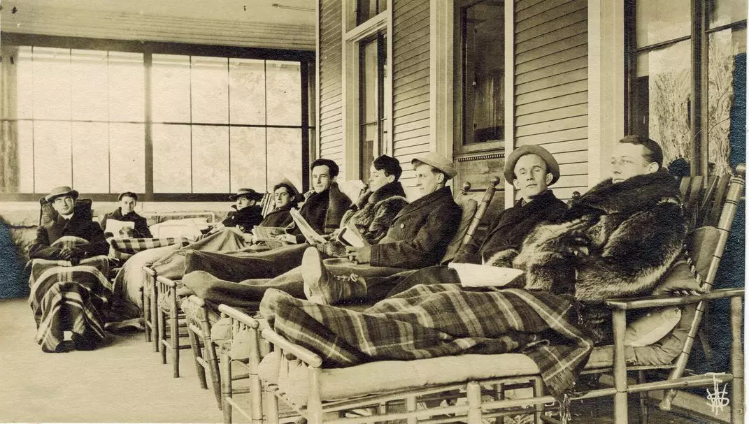 Come la sedia Adirondack è diventata la poltrona reclinabile per il benessere che cura ciò che ti affligge