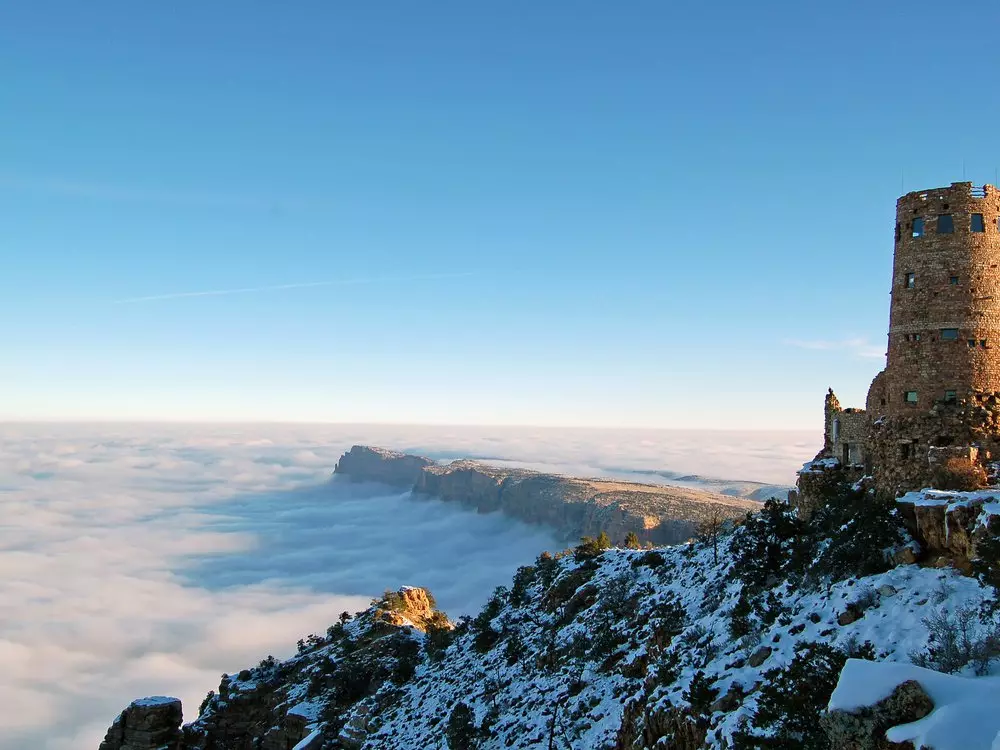 Hình ảnh hiếm có: Những bức ảnh ngoạn mục Chụp hẻm núi Grand Canyon đầy sương mù