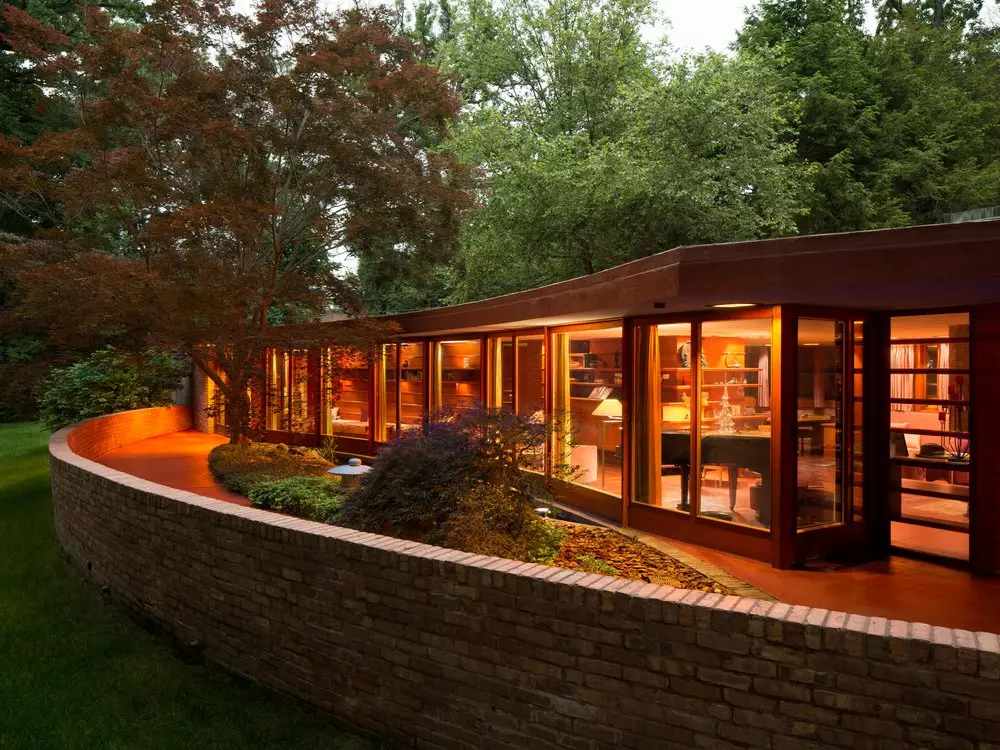 Этот дом Фрэнка Ллойда Райта стал новаторским примером доступного дизайна