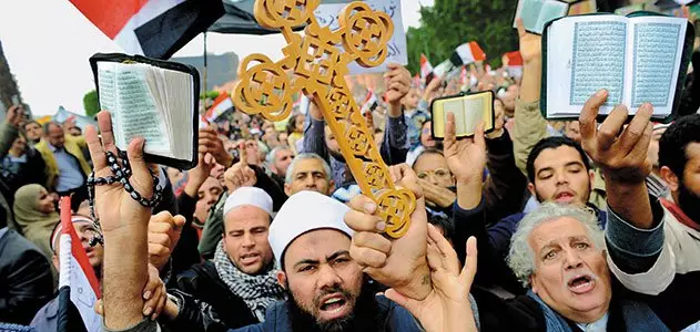 Kristauak eta musulmanak Kairon