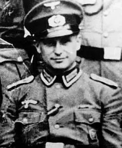 Klaus Barbie, zbrodniarz wojenny znany jako „rzeźnik z Lyonu”, osobiście przesłuchiwał Blocha.