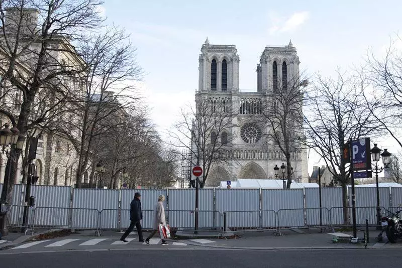 巴黎圣母院太脆弱而無法挽救？