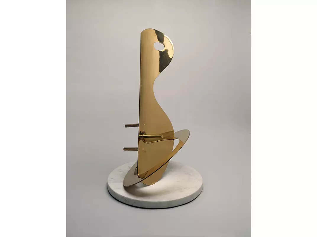 Etter den tragiske Lindbergh-kidnappingen designet kunstneren Isamu Noguchi den første babymonitoren 7711_21