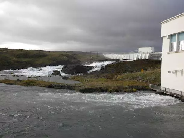アイスランドで最も古いLjósafoss水力発電所。