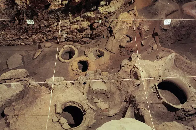 এই বিনামূল্যের ভার্চুয়াল রিয়েলিটি অ্যাপ ঐতিহাসিক আর্মেনিয়ার হৃদয়ে ব্যবহারকারীদের ড্রপ করে