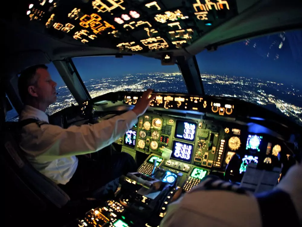İşinizin Bunaltıcı Olduğunu mu Düşünüyorsunuz? Havayolu Pilotu Olmayı Deneyin