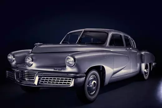 Den Tucker war den 1940er Auto vun der Zukunft 8238_2