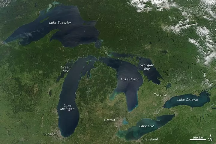 Great Lakes มีขยะต่อตารางนิ้วมากกว่า Great Pacific Garbage Patch