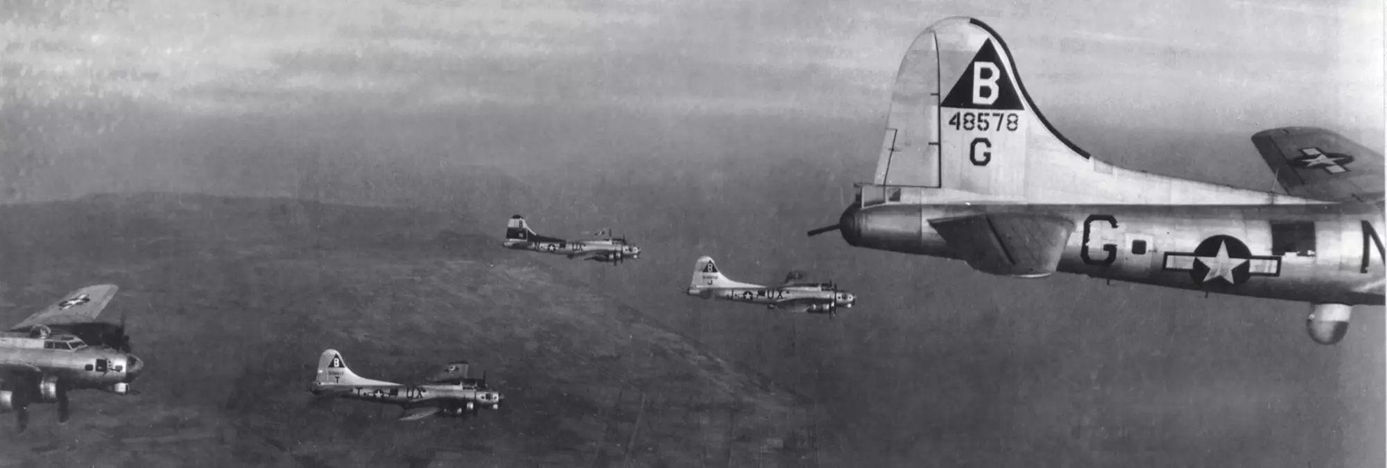 En WWII Airmans søn sporer sin fars sidste mission - at ødelægge en nazistisk våbenfabrik 8529_1