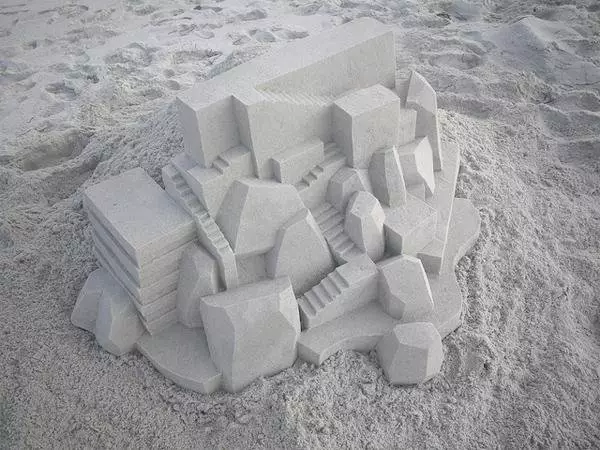 Verbazingwekkende modernistische zandkastelen gebeeldhouwd door Calvin Seibert
