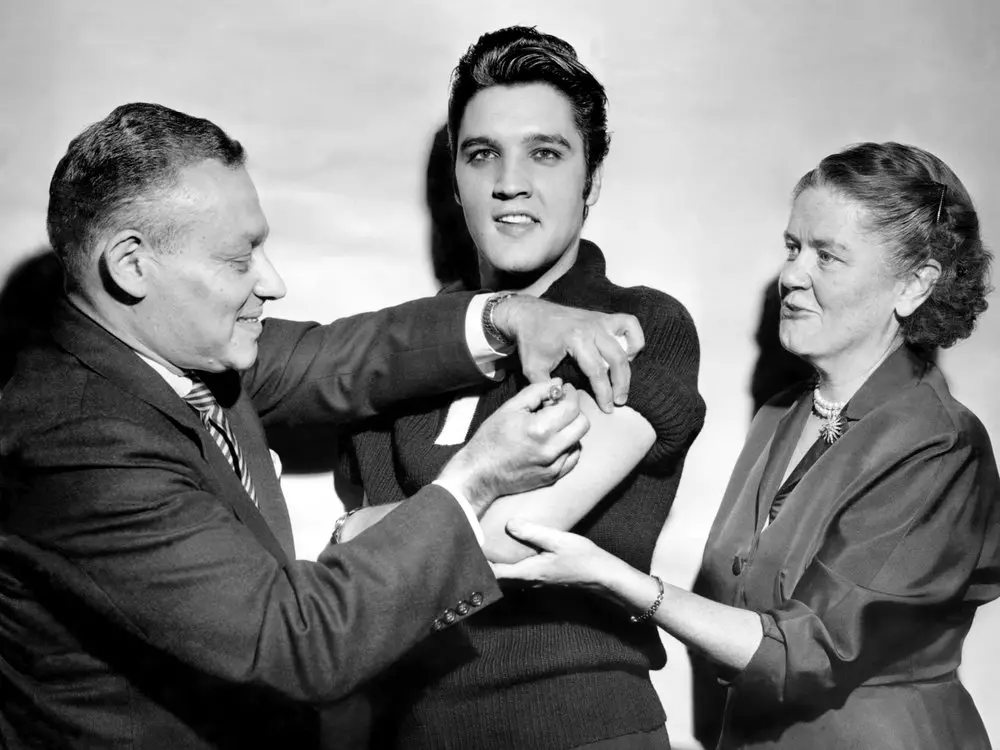 Elvis kriget polio-faksin yn 1956