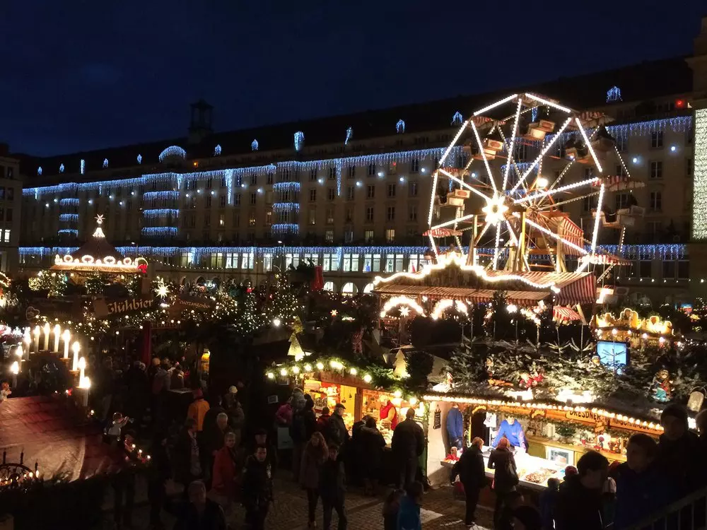 Maku saksalaisista joulumarkkinoista kotona: Glühwein mit Schuss
