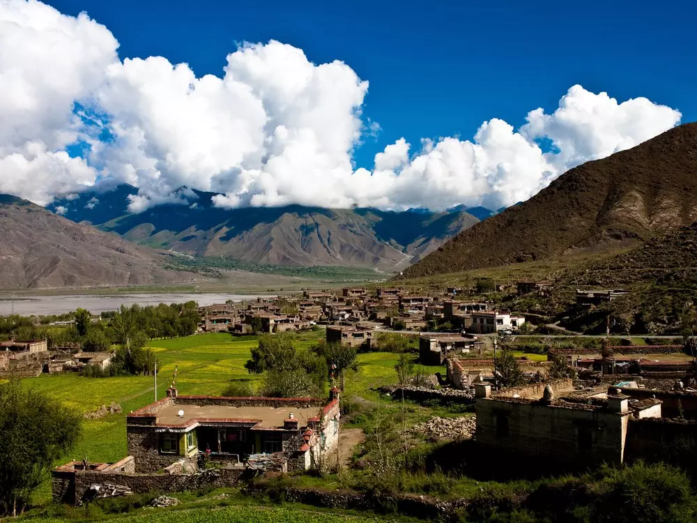 The Incredible Linguistic Diversity of Tibet Is Disappearing
