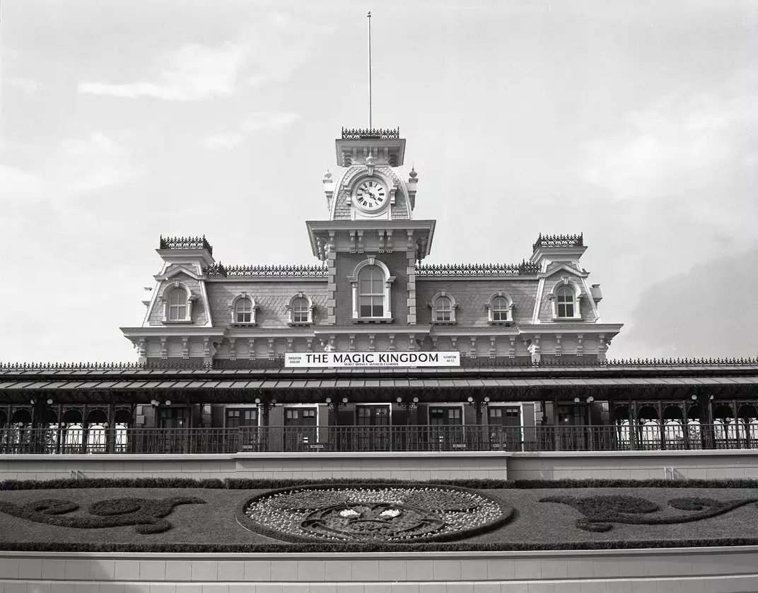 Walt Disney World Entrance၊ 1971