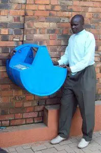 Durbaanka Dijital ah ee UNICEF, kaas oo bixiya macluumaadka iyo gelitaanka internetka Uganda.