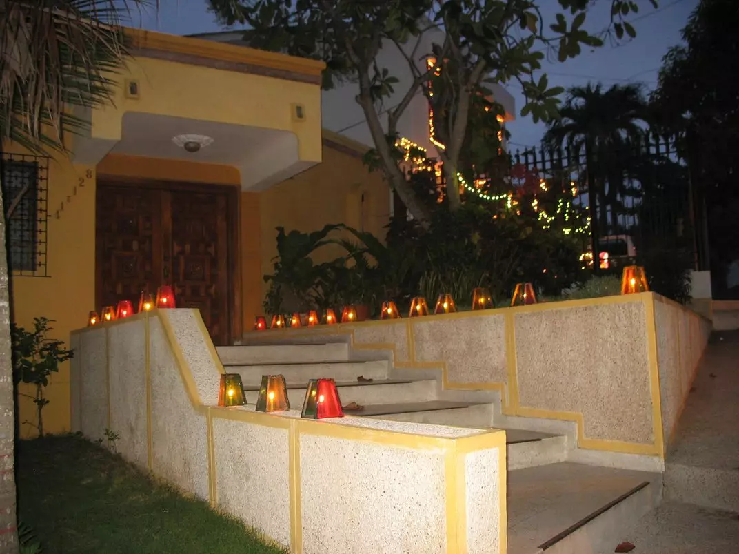 Կոլումբիան սկսում է Սուրբ Ծննդյան սեզոնը այս գեղեցիկ լույսերով 9326_6