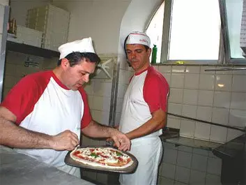 Ubuhanzi bwa Pizza 9562_2