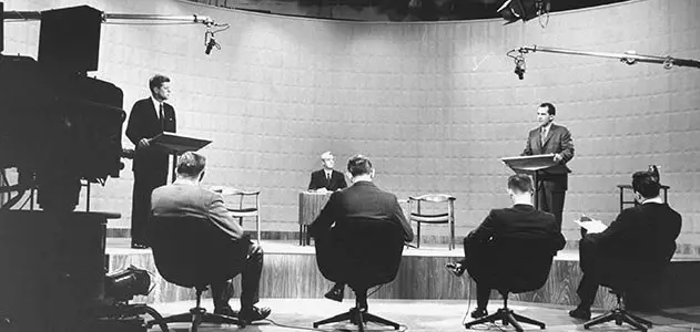 Kennedi Nikson televiziyasında prezidentlik debatı