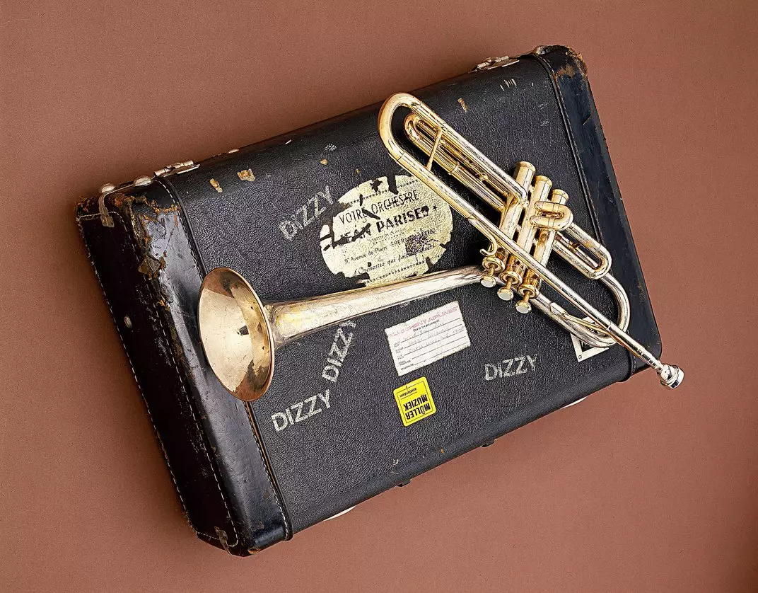 Dizzy Gillespie och hans böjda trumpet