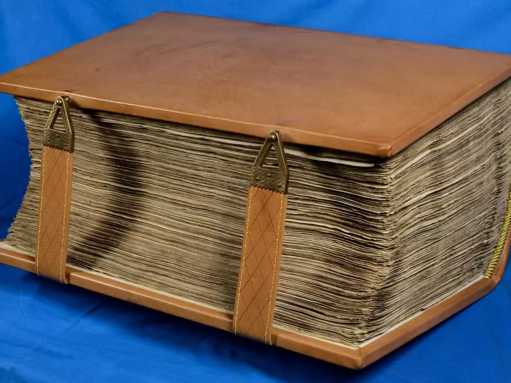 Després de 1300 anys a l'estranger, la Bíblia llatina completa més antiga torna a Anglaterra