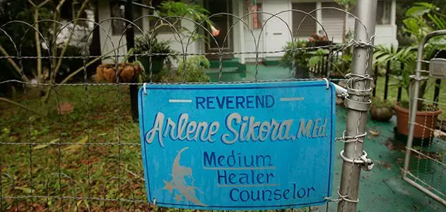 Rev Arlene Sikora medium healer rådgivare