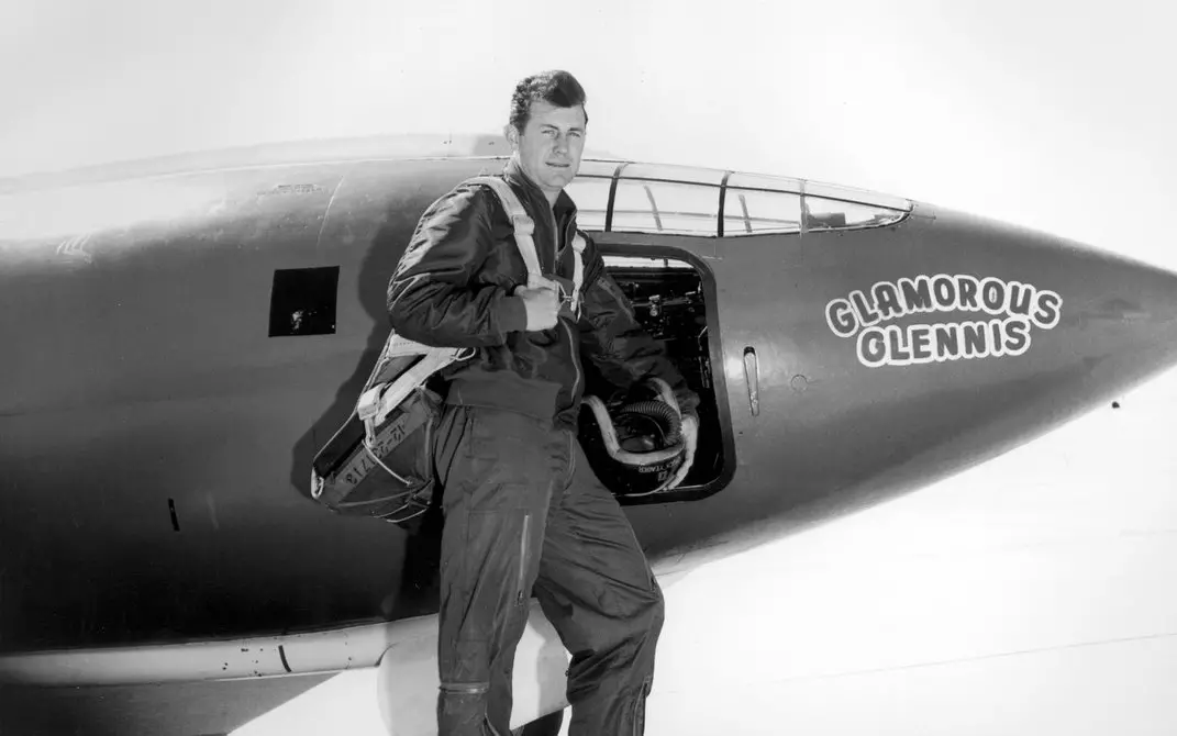 Θυμηθείτε τον Chuck Yeager εξερευνώντας το αεροπλάνο που πέταξε για να σπάσει το φράγμα του ήχου 9995_5